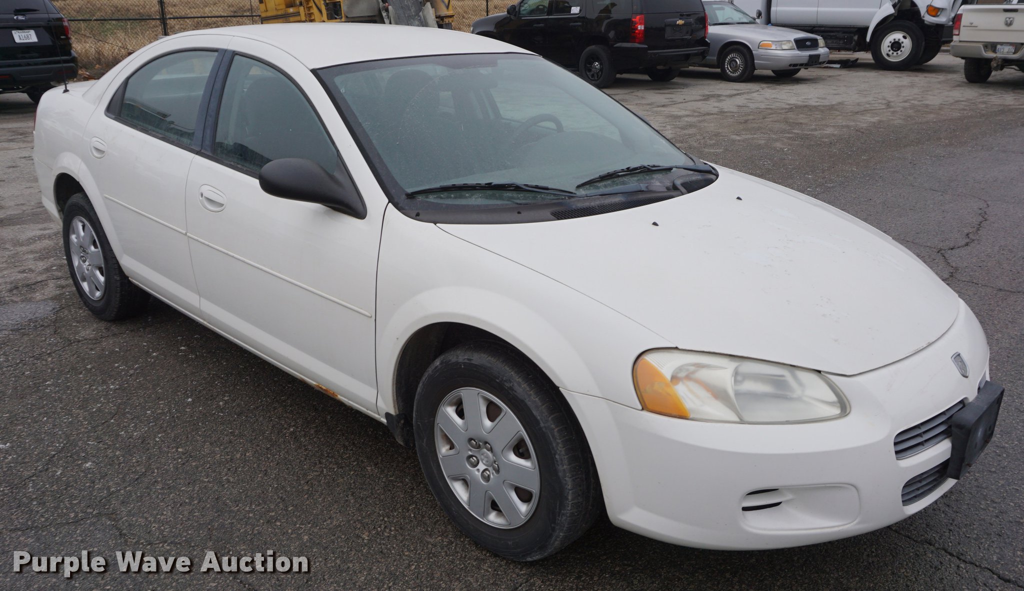 2002 Dodge Stratus in Olathe, KS | Item DF1738 sold | Purple Wave