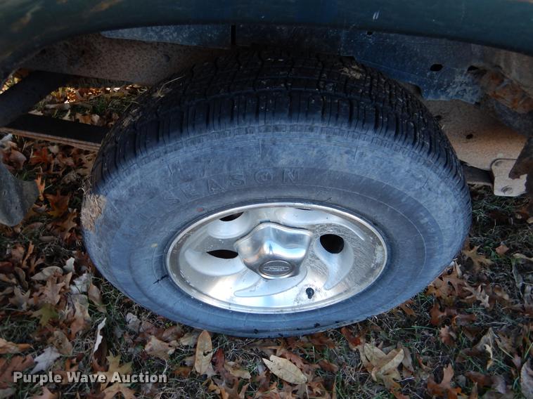 1995 Ford Explorer XLT SUV in Warrensburg, MO | Item DX9474 sold ...