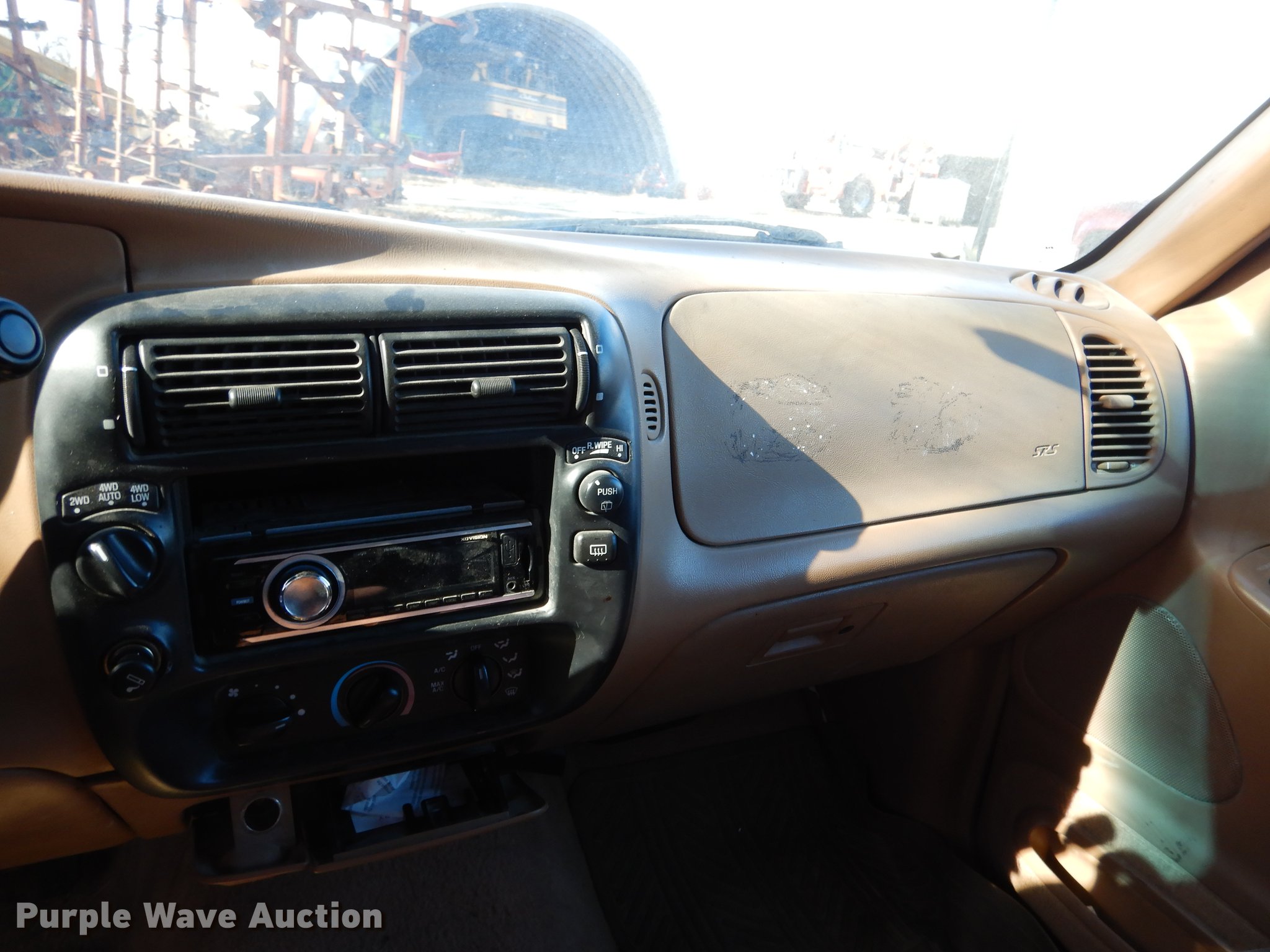1995 Ford Explorer XLT SUV in Warrensburg, MO | Item DX9474 sold ...