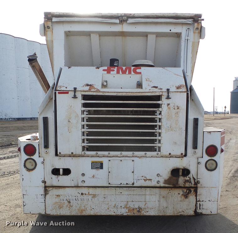 1986 FMC Vanguard 3000 street sweeper in Ransom, KS | Item DF2886 sold ...