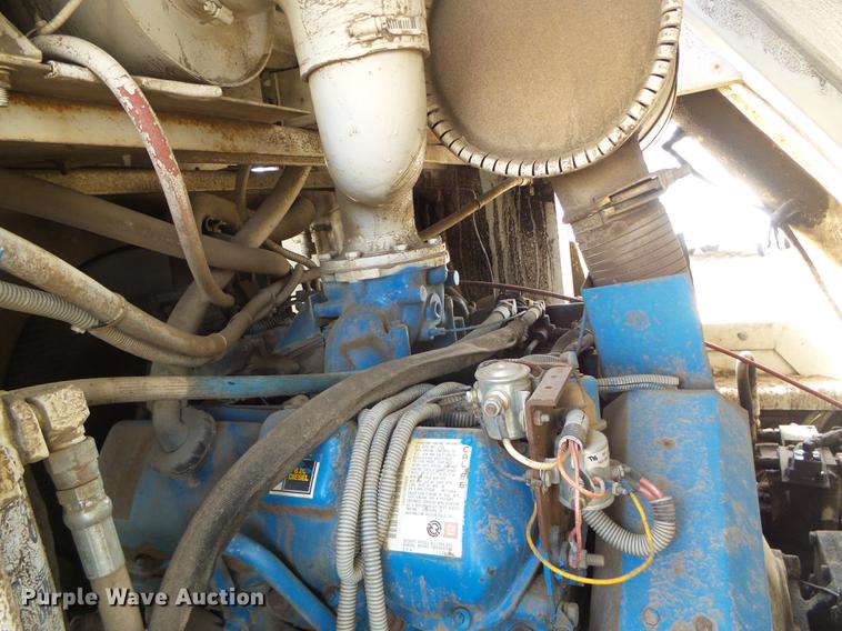 1986 FMC Vanguard 3000 street sweeper in Ransom, KS | Item DF2886 sold ...