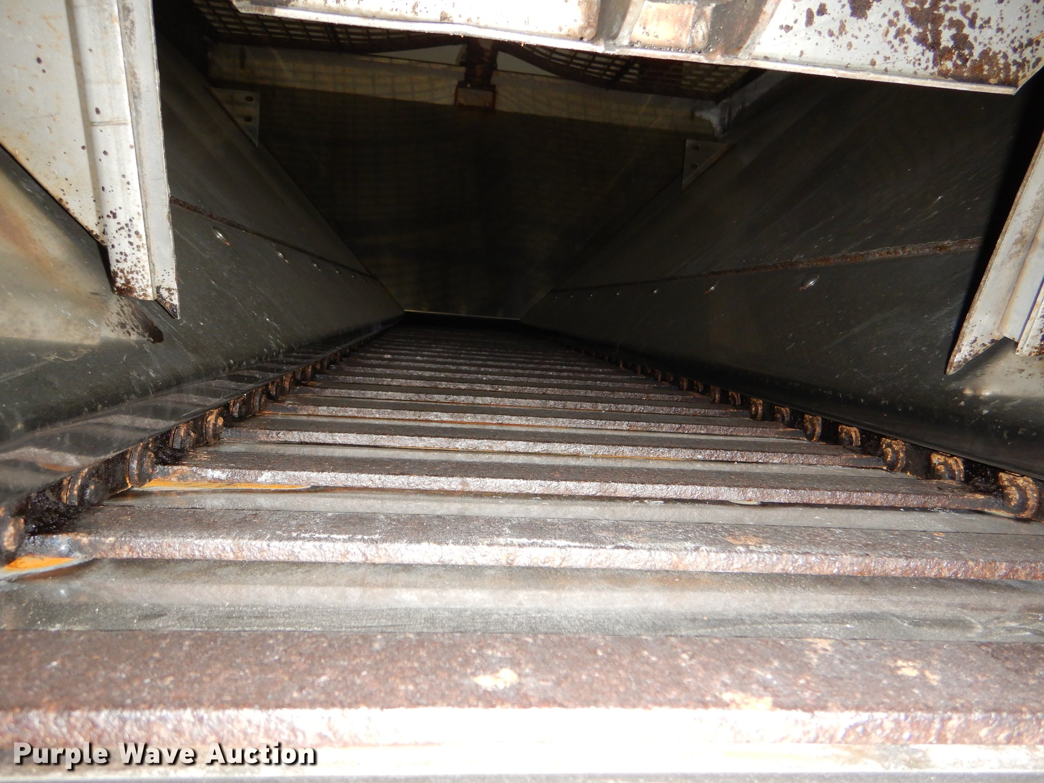 Monroe stainless steel V-box spreader in Merriam, KS | Item EA9139 sold ...