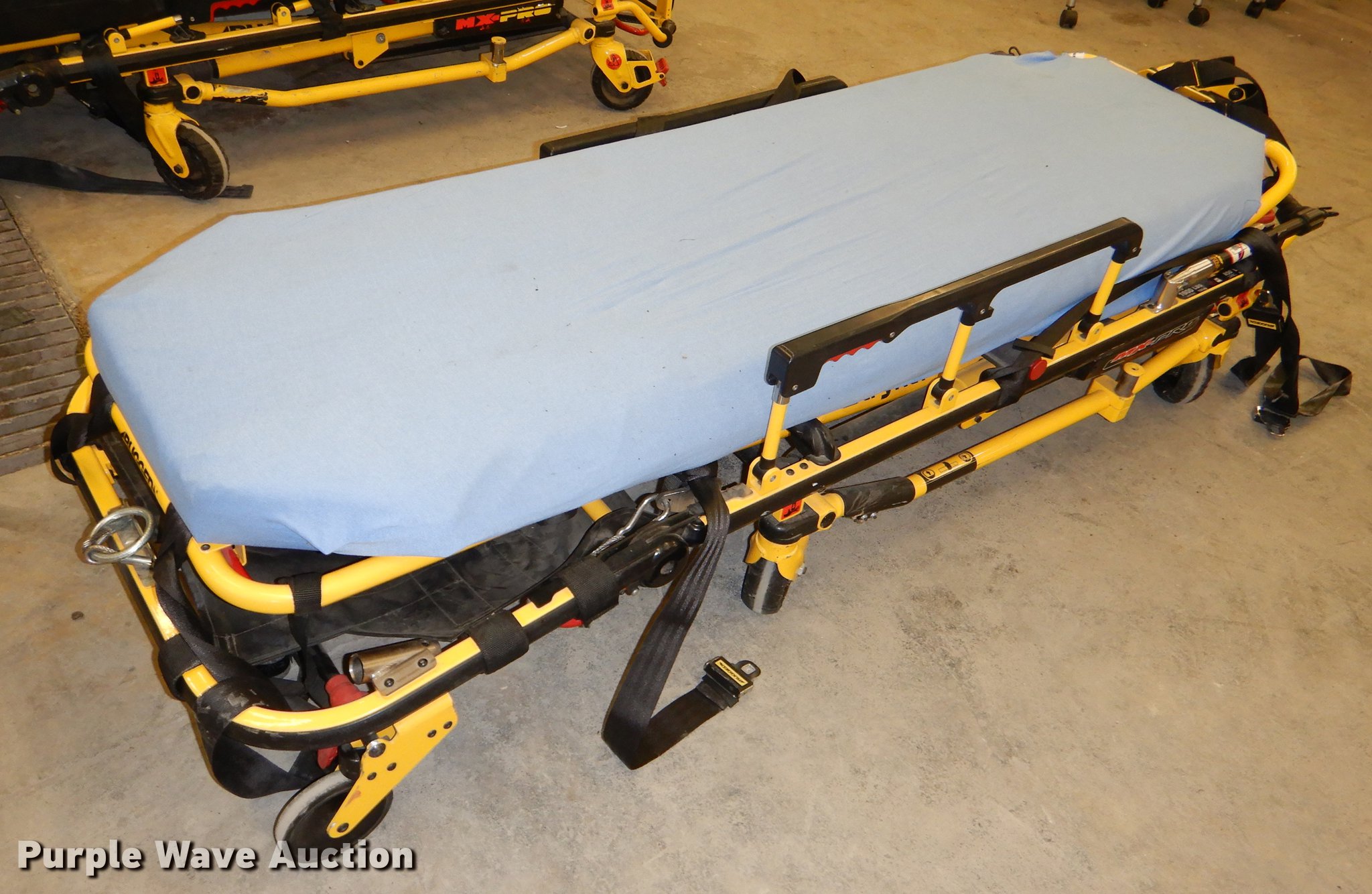 MX Pro ambulance cot in Westmoreland, KS | Item EA9152 sold | Purple Wave