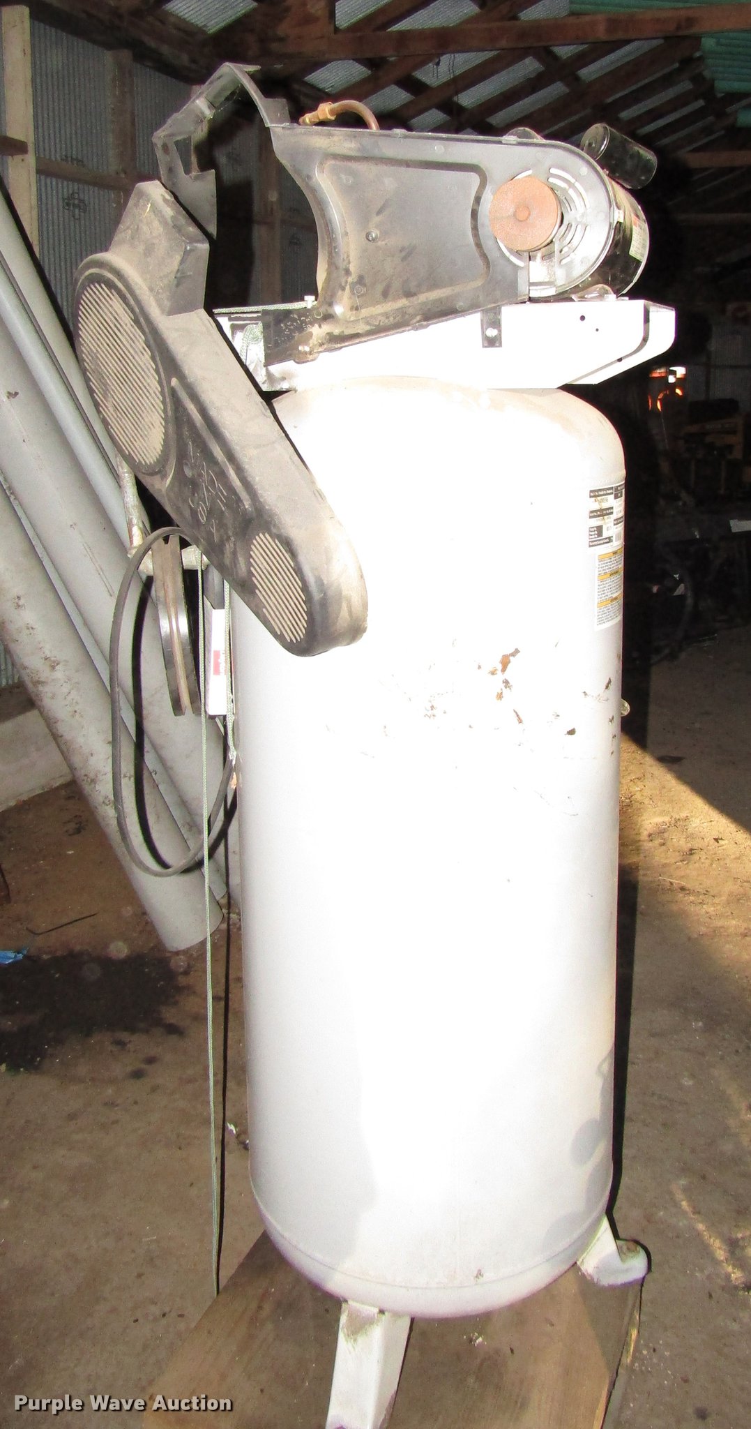 Westward 4ME96 air compressor tank and motor in Milford, KS | Item ...