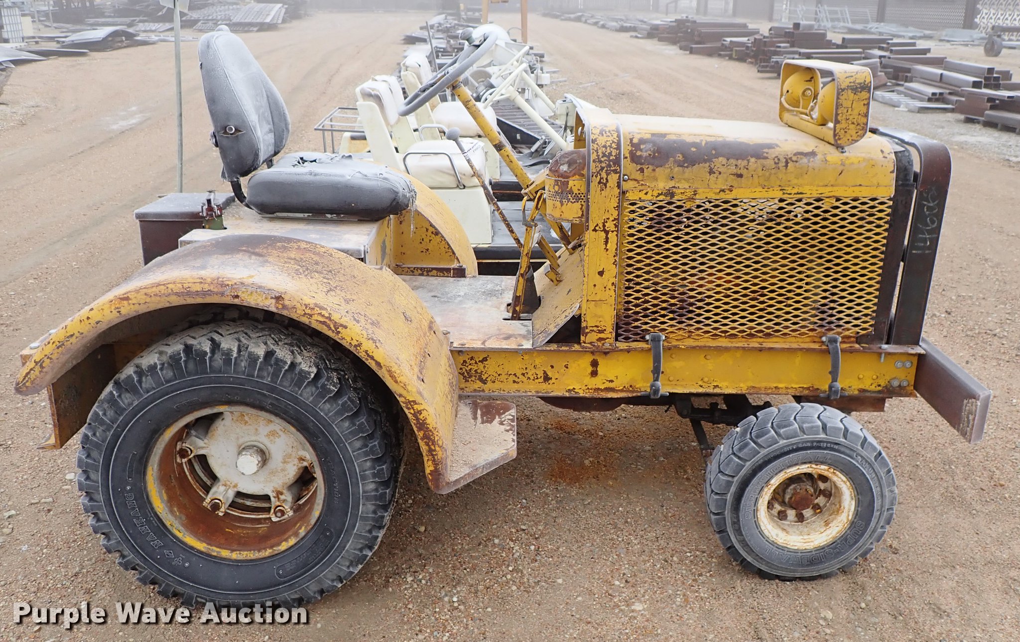Clark tug in Halstead, KS | Item FH9526 sold | Purple Wave