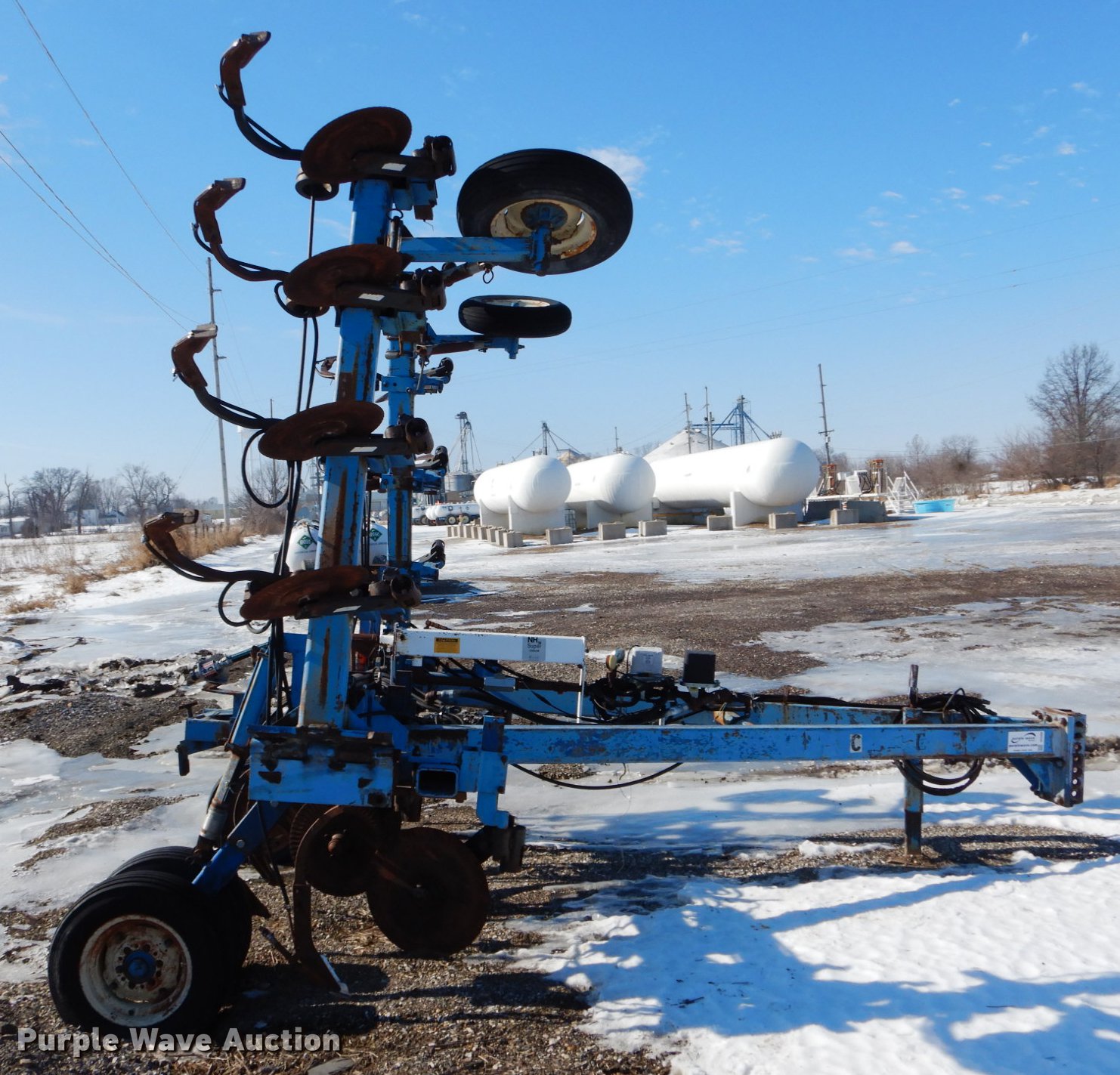 Anhydrous ammonia toolbar in Laddonia, MO | Item DE5996 sold | Purple Wave