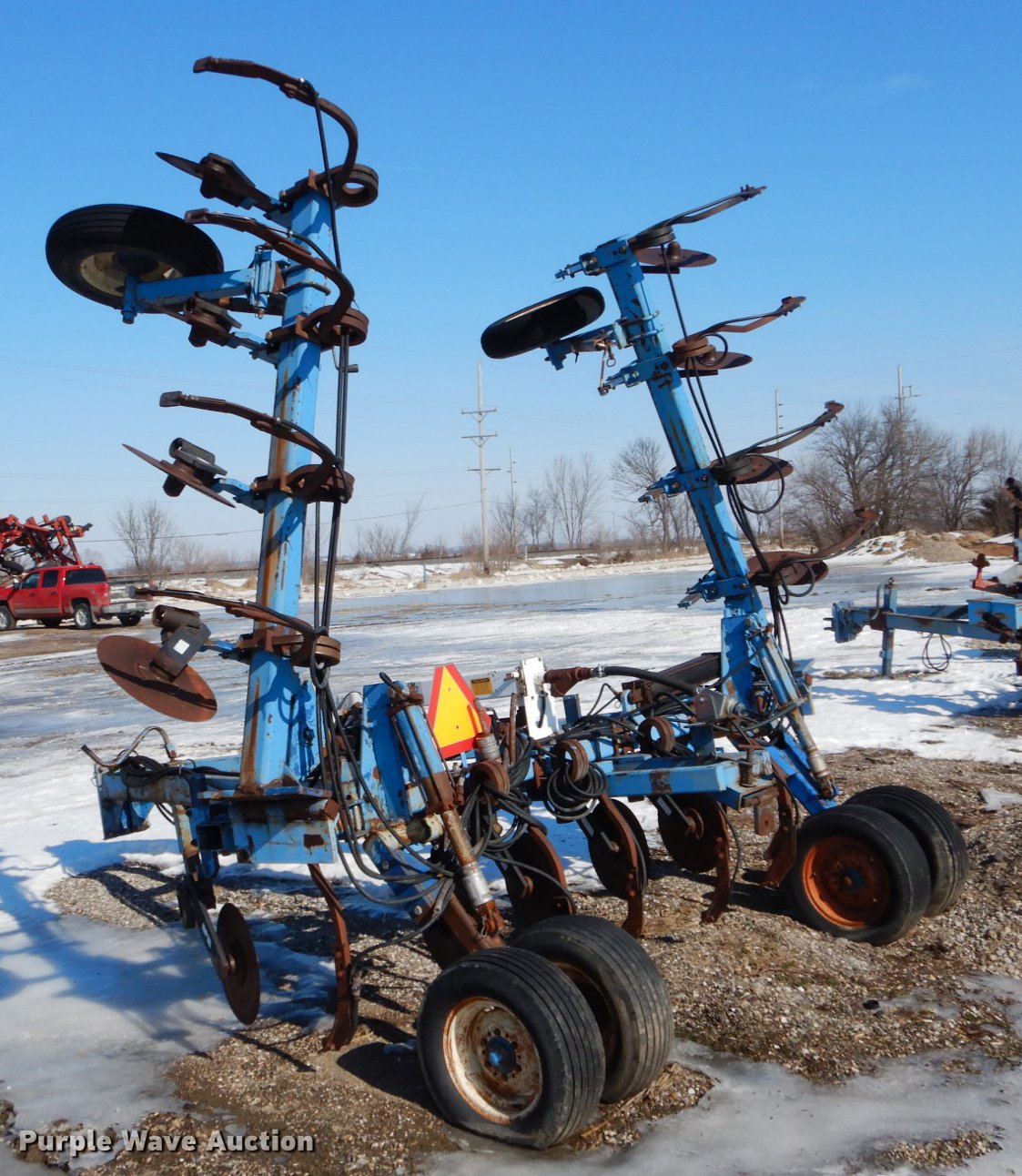 Anhydrous ammonia toolbar in Laddonia, MO | Item DE5996 sold | Purple Wave
