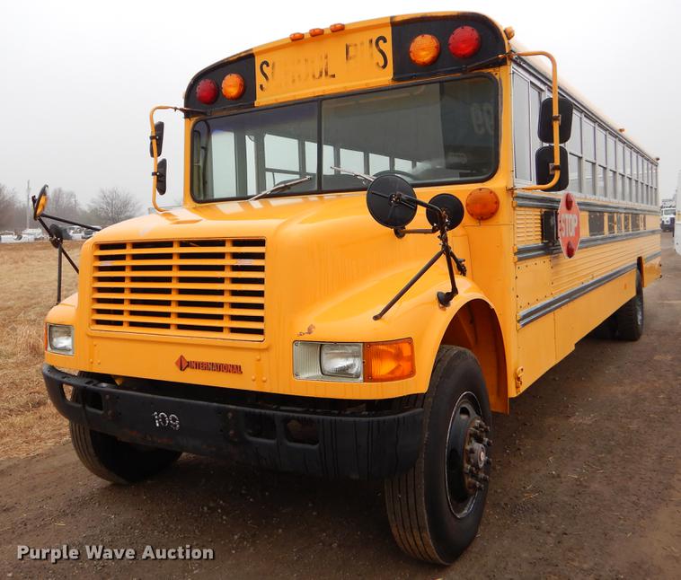 1990 International 3700 school bus in Collinsville, OK | Item FQ9520 ...
