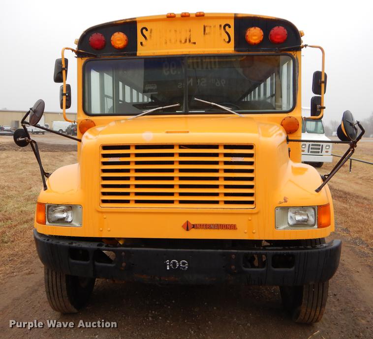 1990 International 3700 school bus in Collinsville, OK | Item FQ9520 ...