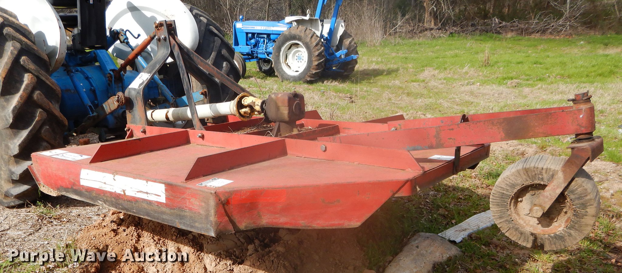 Howse rotary mower in Gilmer, TX | Item DC0192 sold | Purple Wave