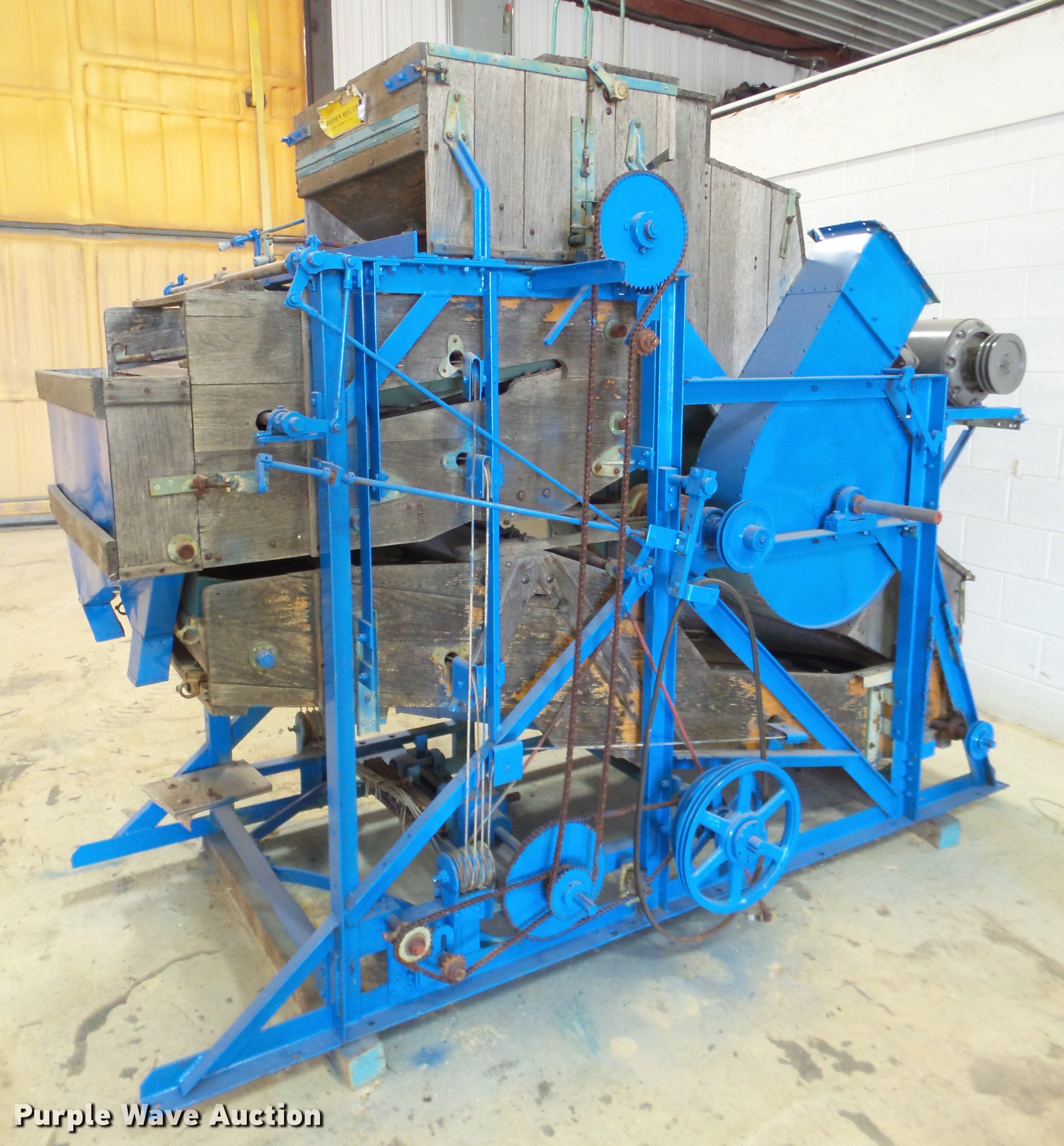 Crippen H-434-A seed cleaner in Hereford, TX | Item EN9712 sold ...