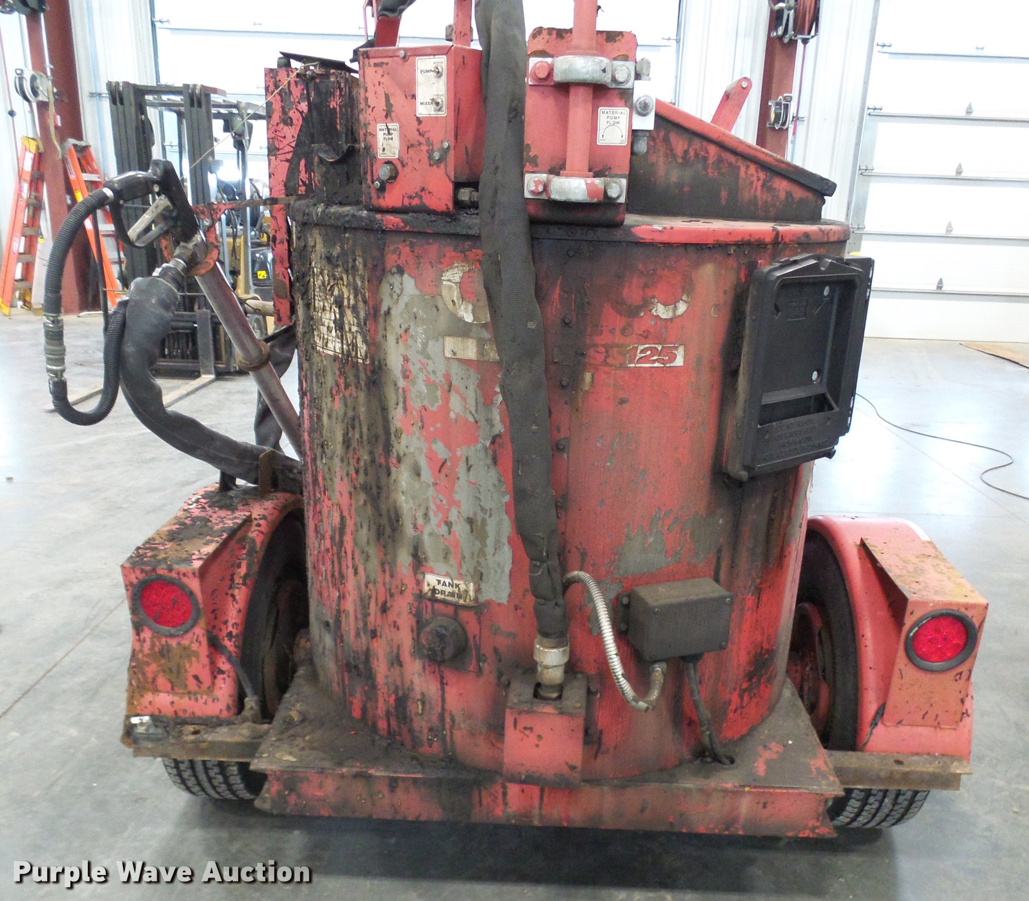 2007 Crafco SS125 crack sealer in Columbia, MO | Item DF7084 sold ...