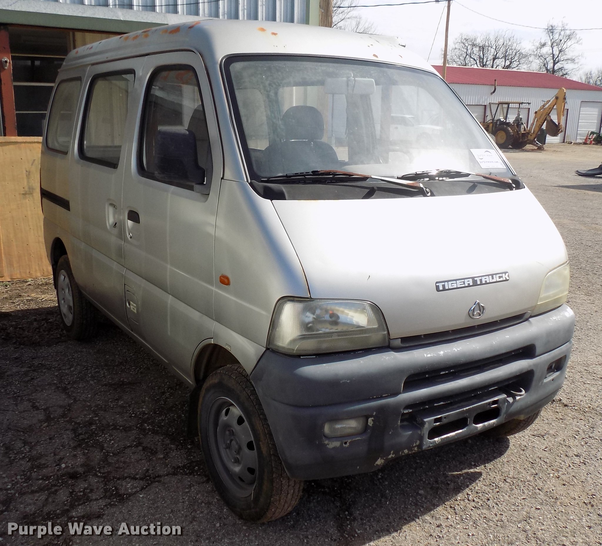 2004 Tiger Truck van in Elmore City, OK | Item DD3625 sold | Purple Wave