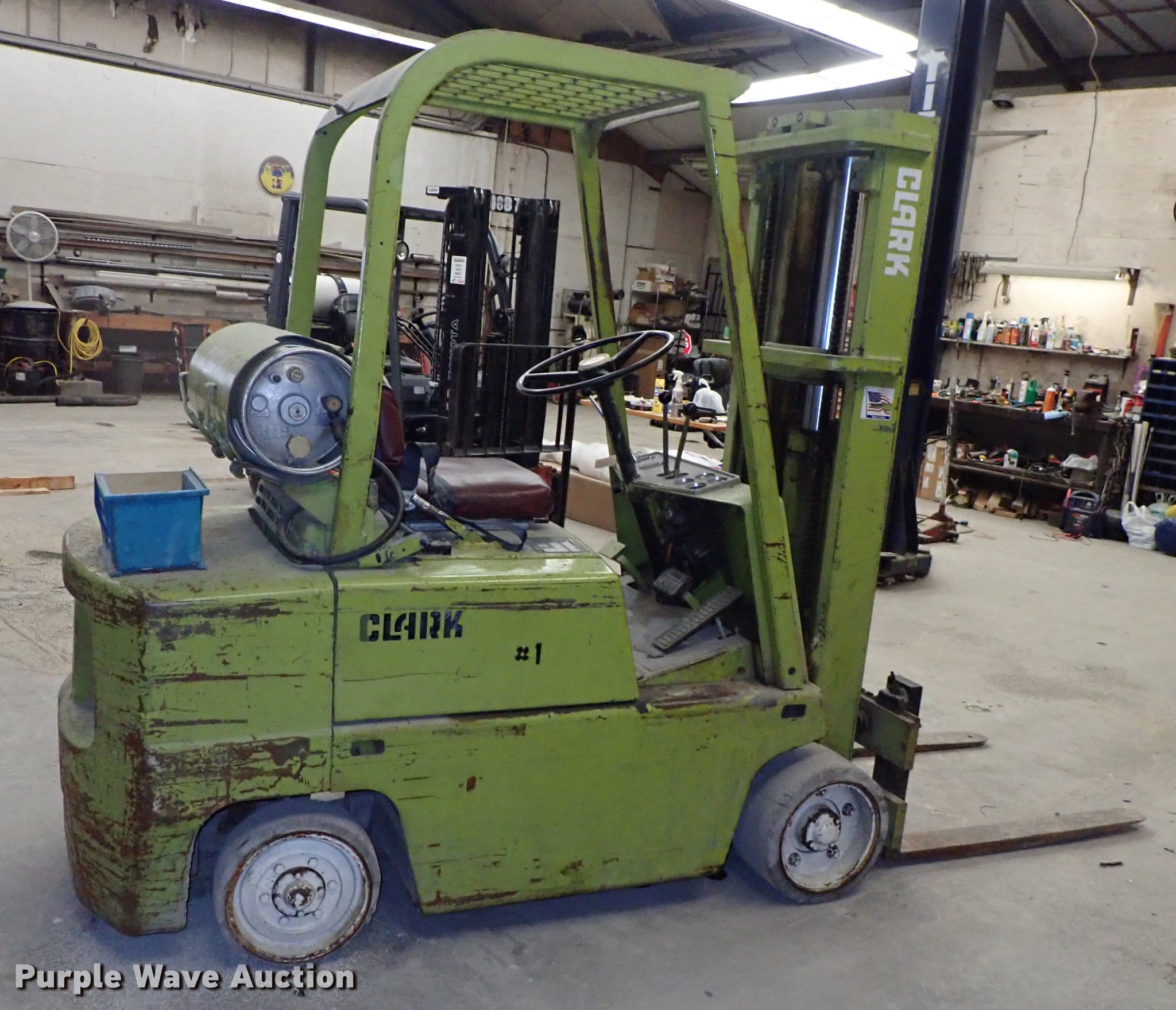 Clark C500-45 forklift in El Dorado, KS | Item FH9698 sold | Purple Wave