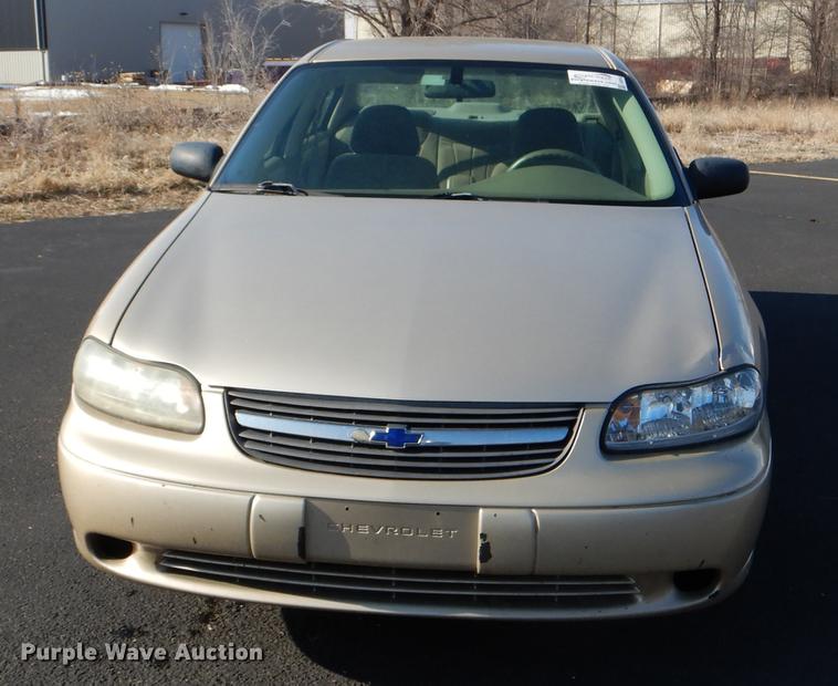2005 Chevrolet Classic in Manhattan, KS | Item DE0019 sold | Purple Wave