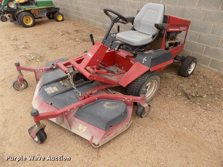 Toro Groundsmaster 325D lawn mower in Hugoton, KS | Item DY9242 sold ...