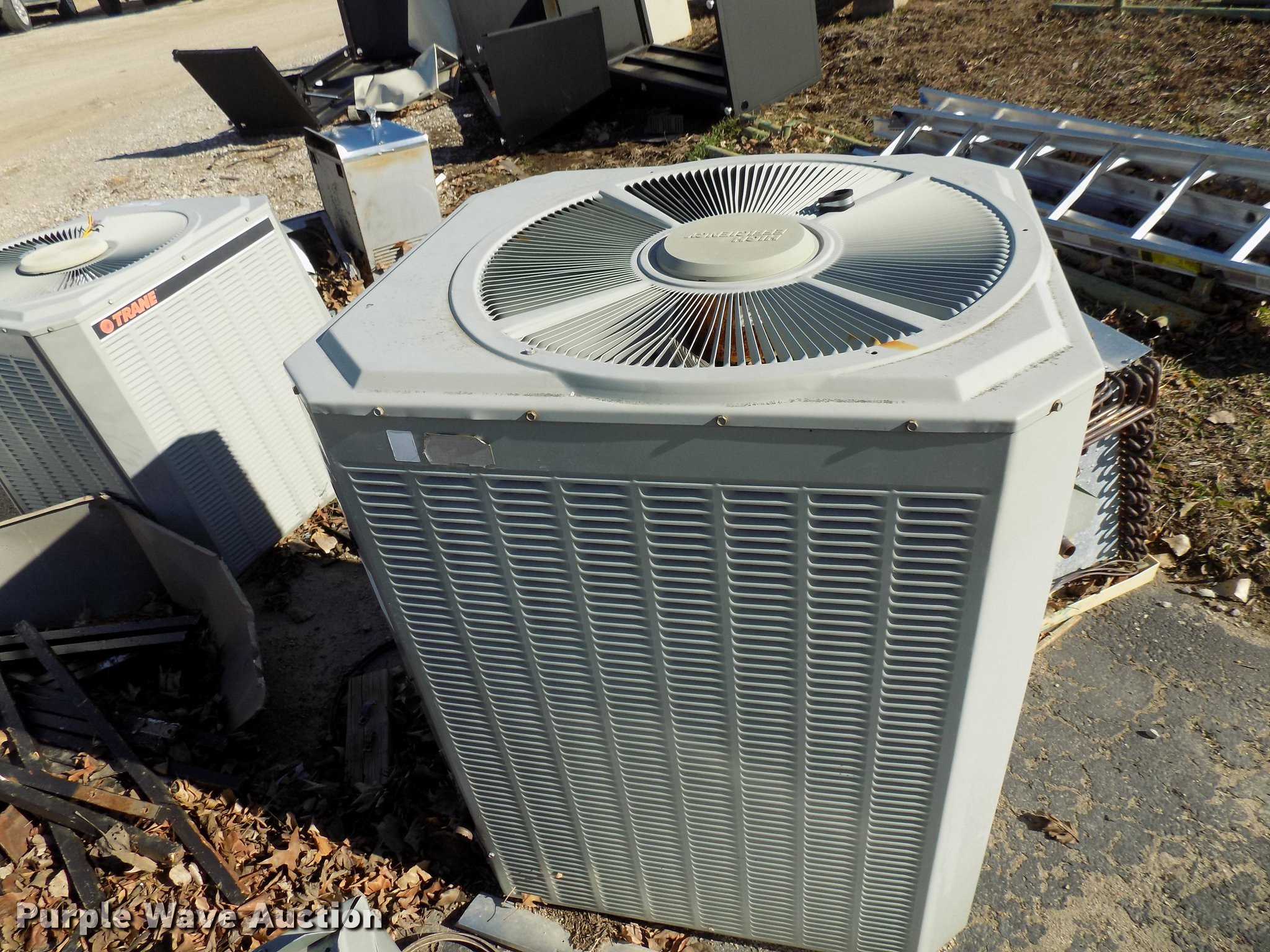 Air conditioners in El Dorado, KS | Item FG9014 sold | Purple Wave
