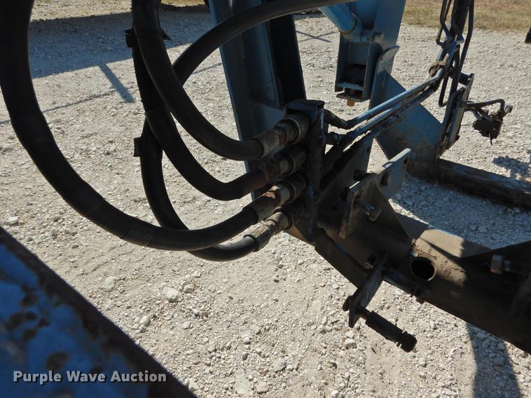 Ford 7109 loader in Lampasas, TX | Item DF2521 sold | Purple Wave