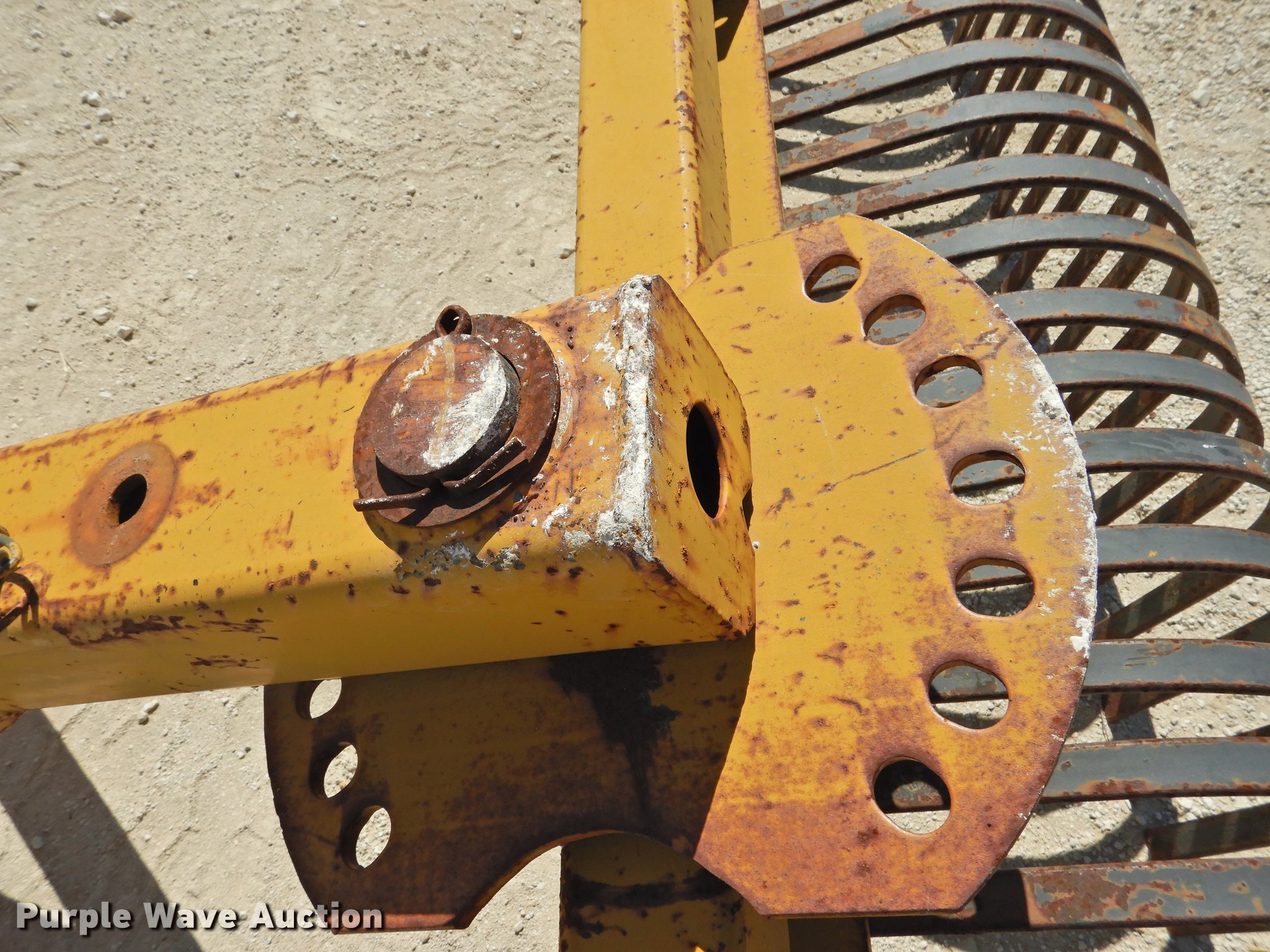 Leinbach landscape rake in Lampasas, TX | Item DF2518 sold | Purple Wave