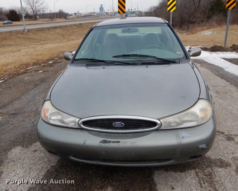 1998 Ford Contour SE in Cameron, MO | Item DE6010 sold | Purple Wave