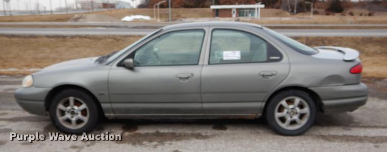 1998 Ford Contour SE in Cameron, MO | Item DE6010 sold | Purple Wave