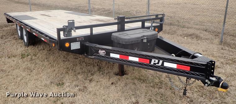 2015 PJ Trailers F8202 utility trailer in Clearwater, KS | Item DF8761 ...