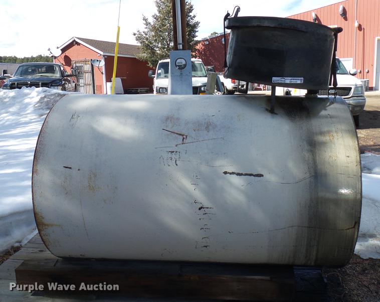 Used oil collection tank in Larkspur, CO | Item EP9586 sold | Purple Wave