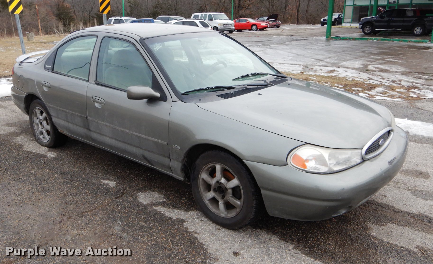1998 Ford Contour SE in Cameron, MO | Item DE6010 sold | Purple Wave