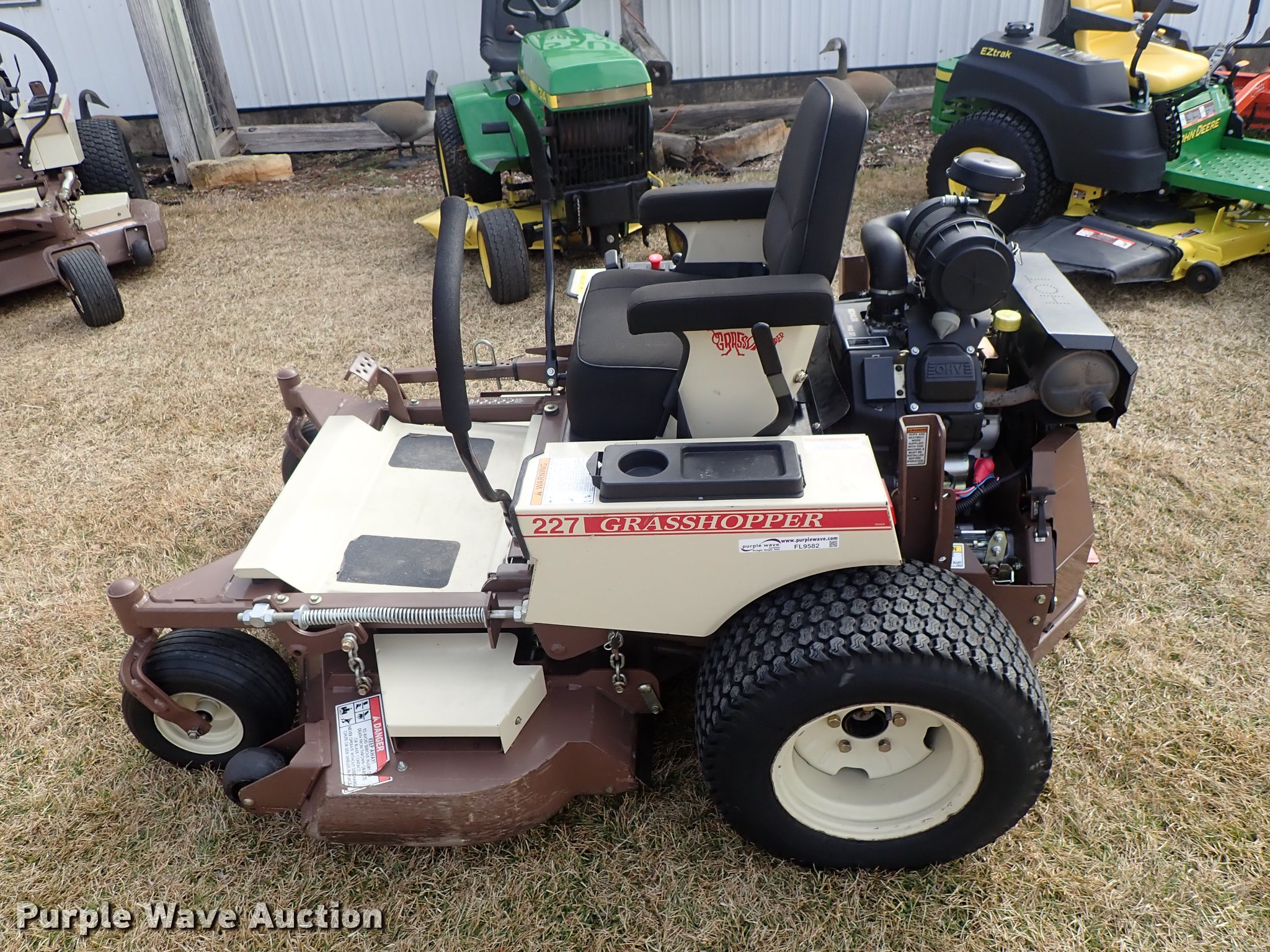 Grasshopper 227 ZTR lawn mower in Sedgwick, KS | Item FL9582 sold ...