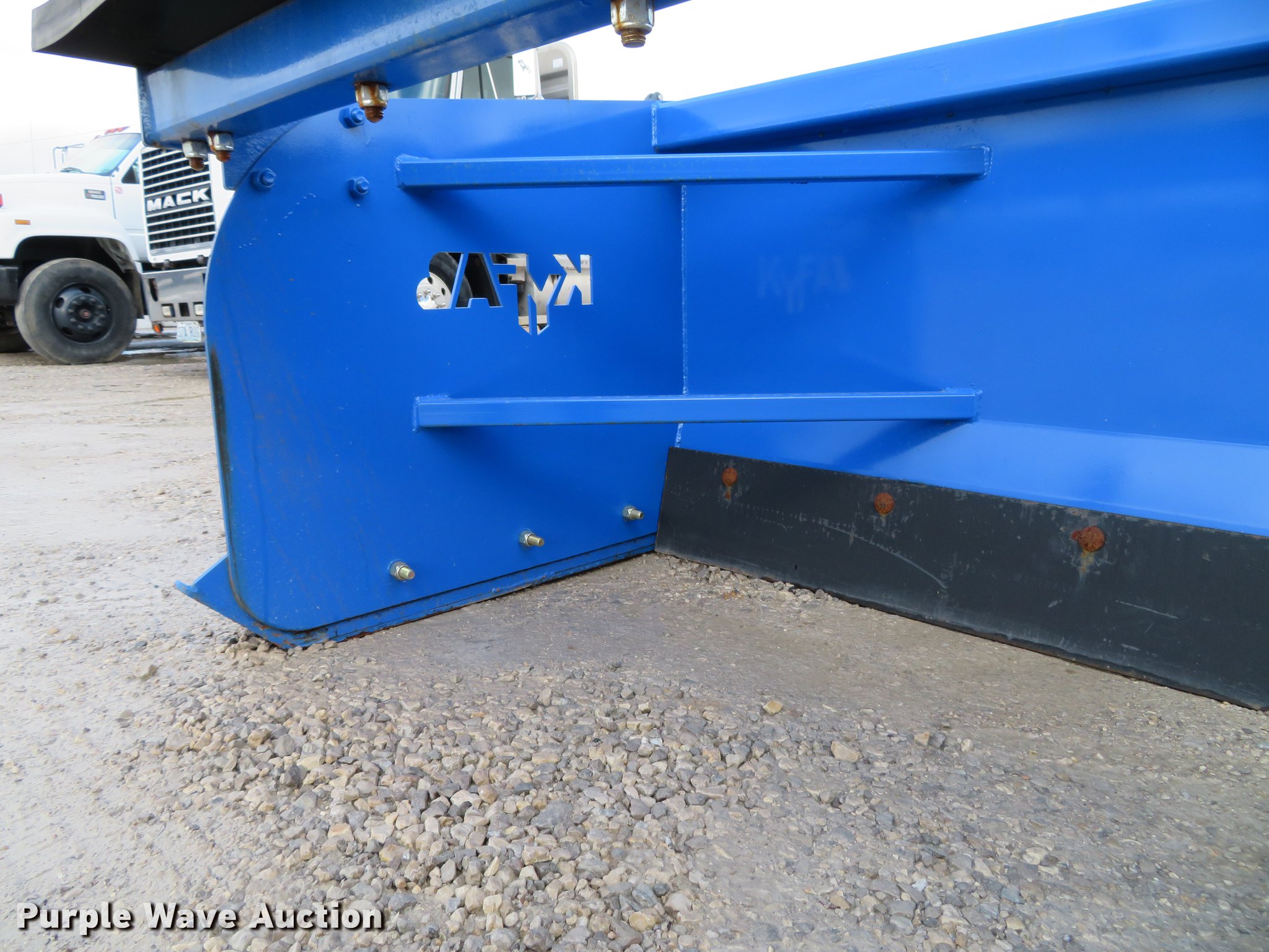 Kyfab 8'W snow pusher in Fenton, MO | Item EV9582 sold | Purple Wave