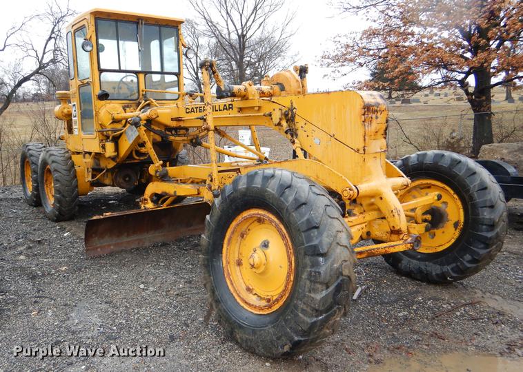 1972 Caterpillar 112F rigid frame motor grader in Atchison, KS | Item ...