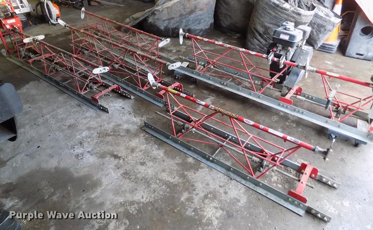 Allen Razorback SE12 screed in Hays, KS | Item FA9537 sold | Purple Wave