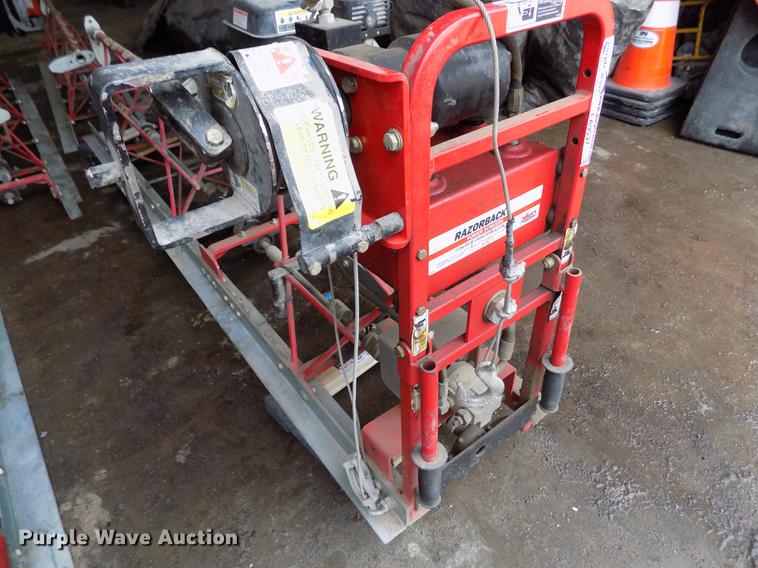 Allen Razorback SE12 screed in Hays, KS | Item FA9537 sold | Purple Wave