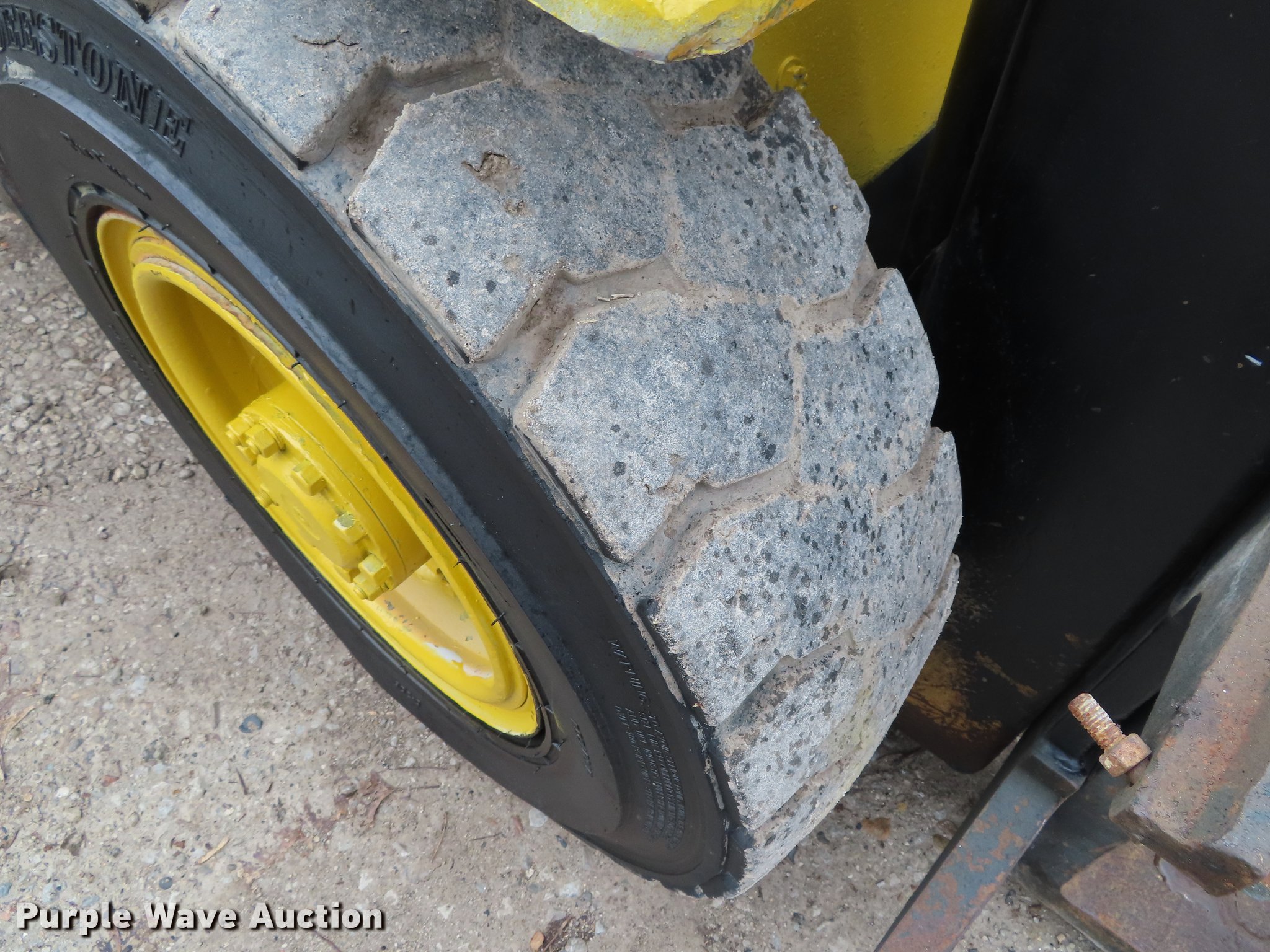 2005 Hyster H70E forklift in Tonganoxie, KS | Item DF7700 sold | Purple ...