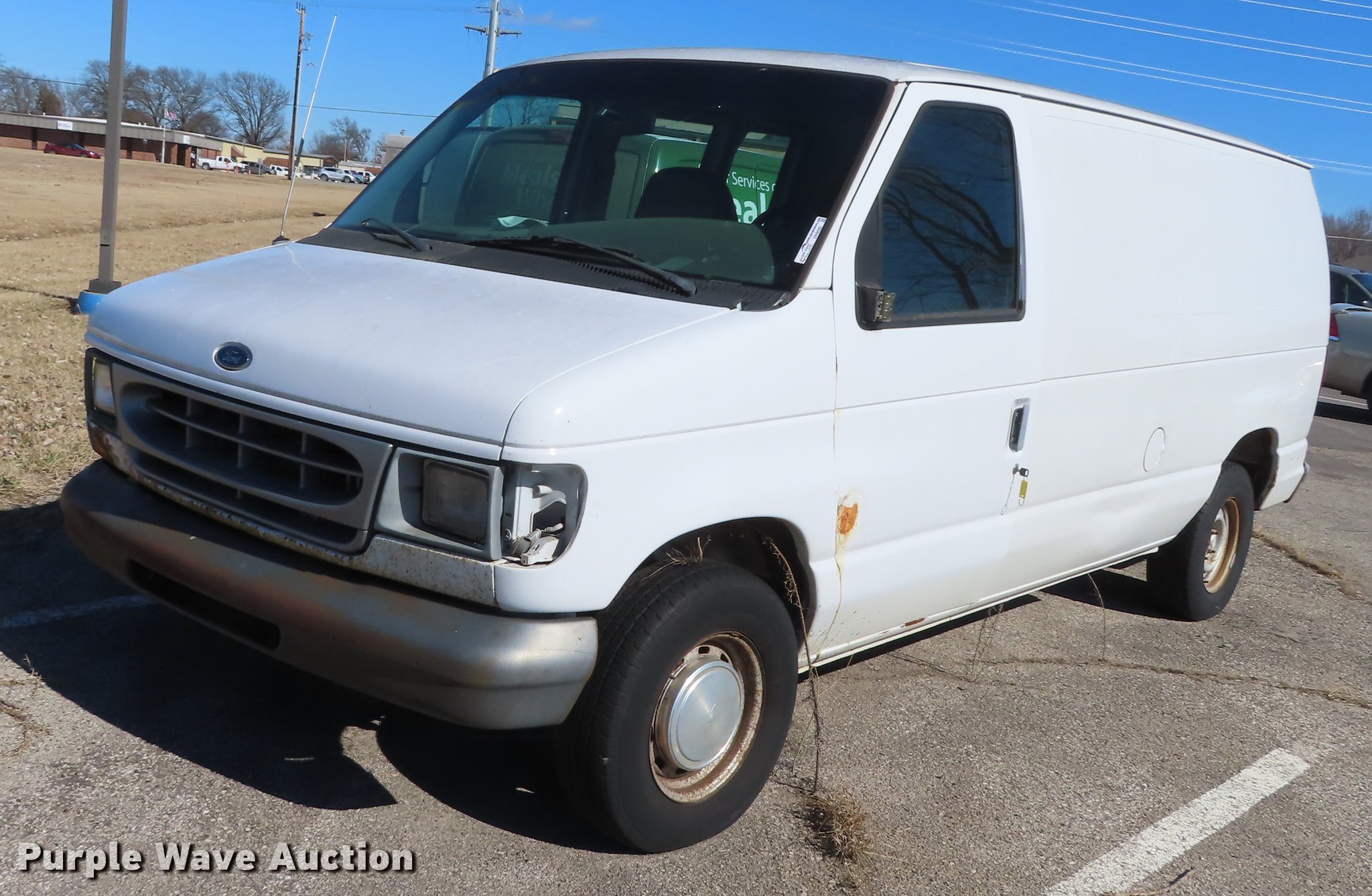 1999 Ford Econoline E150 van in Pittsburg, KS | Item DN9080 sold ...