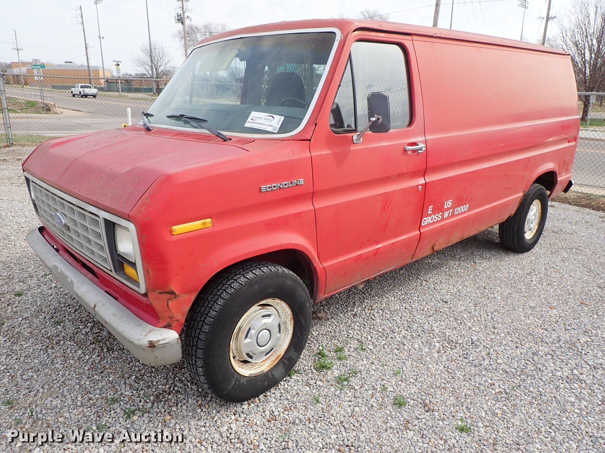 1983 Ford Econoline E150 van in Derby, KS | Item DF8873 sold | Purple Wave