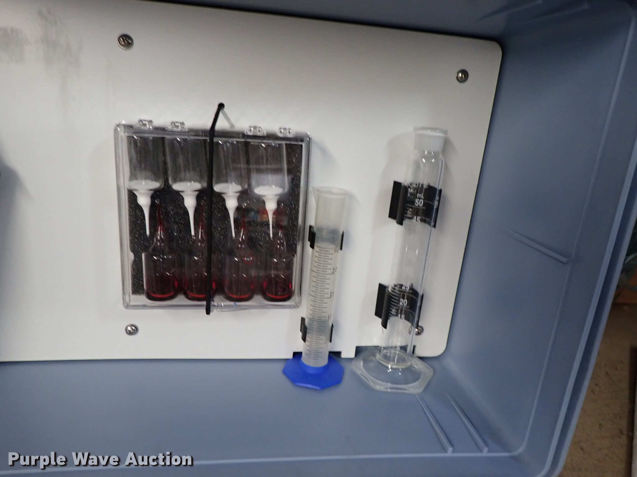 Hach CEL/850 drinking water laboratory test kit in Colwich, KS | Item ...