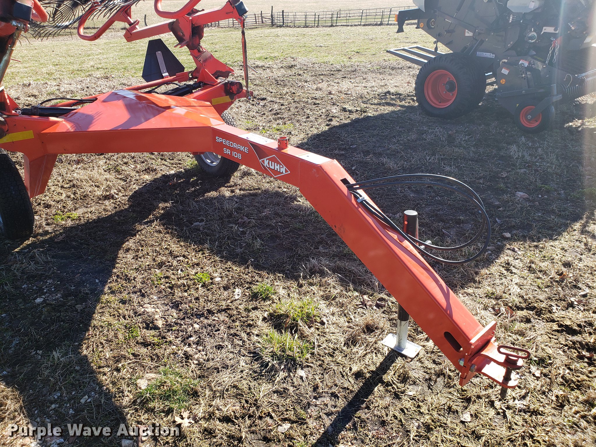 Kuhn SR108 hay rake in Cole Camp, MO | Item DF3364 sold | Purple Wave