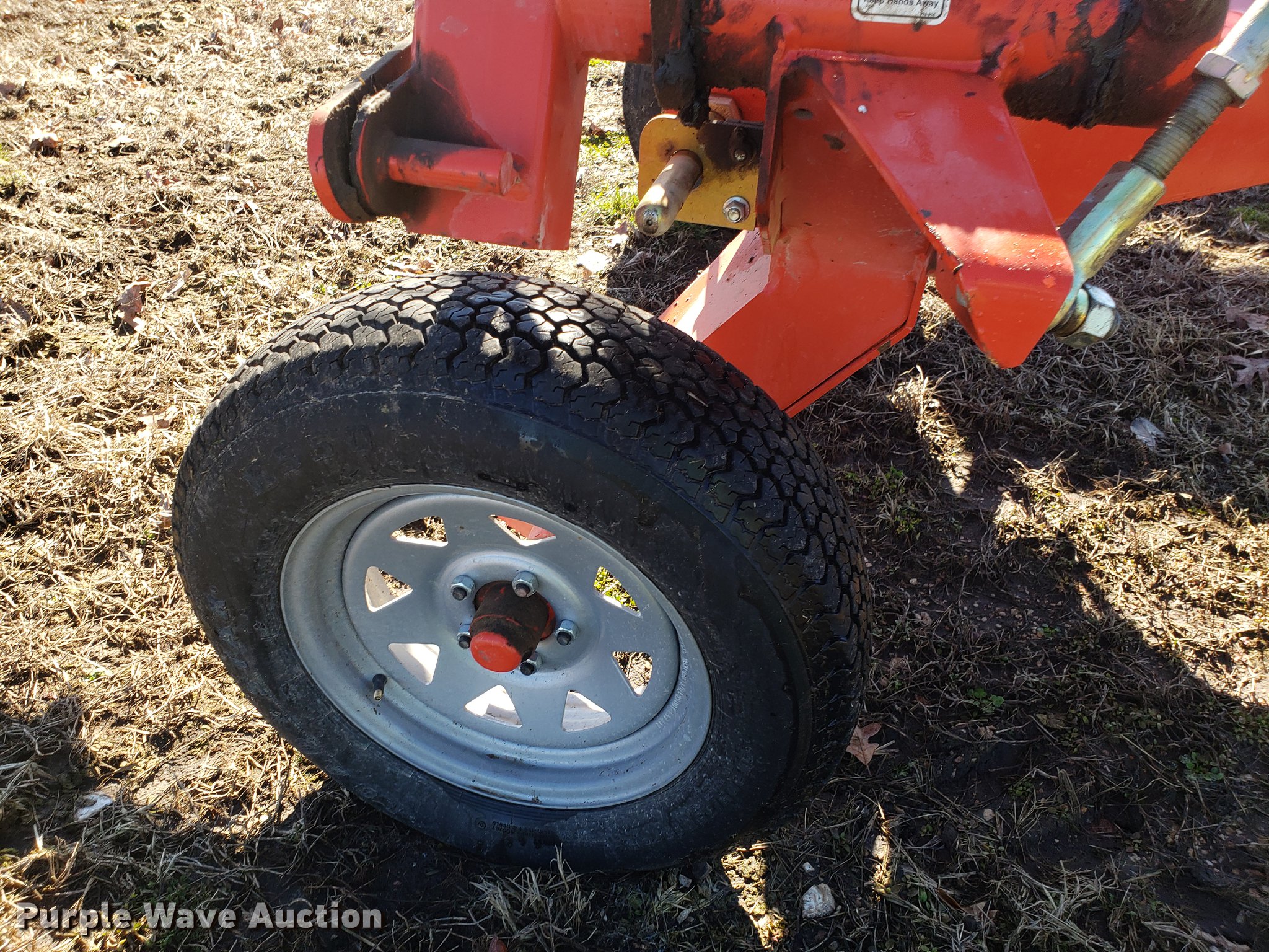 Kuhn SR108 hay rake in Cole Camp, MO | Item DF3364 sold | Purple Wave