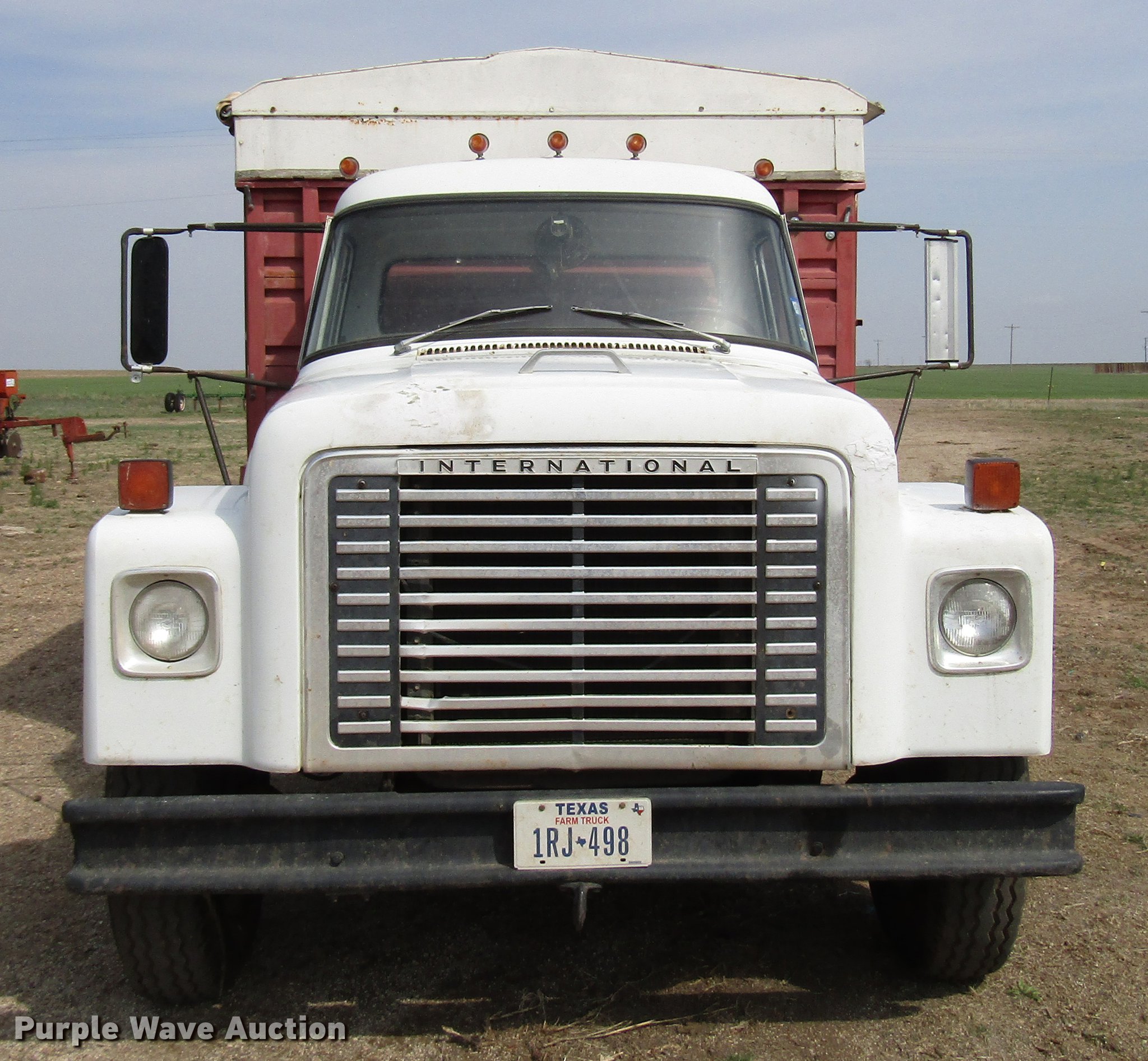 1975 International 1700 grain truck in Panhandle, TX | Item DF7912 sold ...