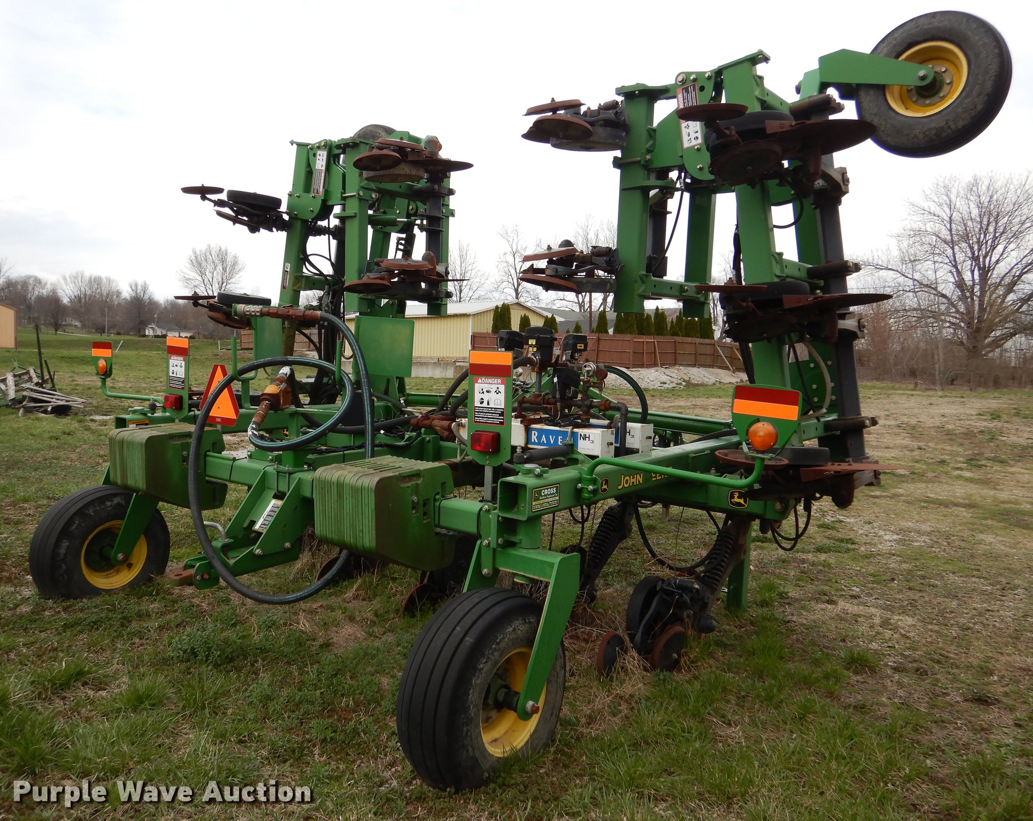 2009 John Deere 2510H anhydrous ammonia applicator in Richmond, MO ...