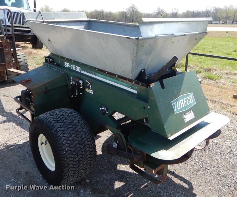Turfco SP1530 spreader in Collinsville, OK | Item EZ9958 sold | Purple Wave