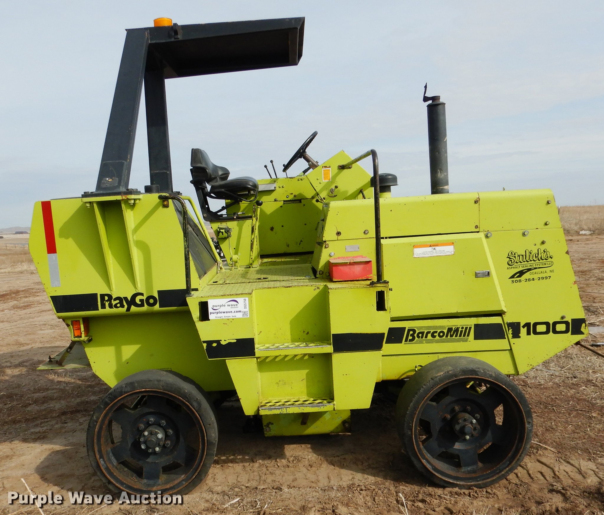 1991 Raygo Barco Mill 100 milling machine in Paxton, NE | Item DG5750 ...