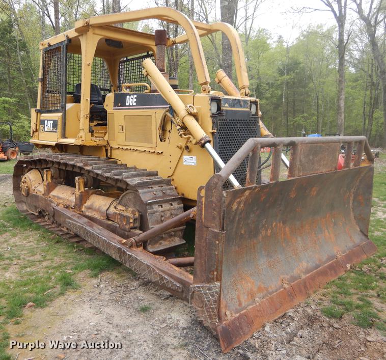 1994 Caterpillar D6E dozer in Gilmer, TX | Item DC0217 sold | Purple Wave