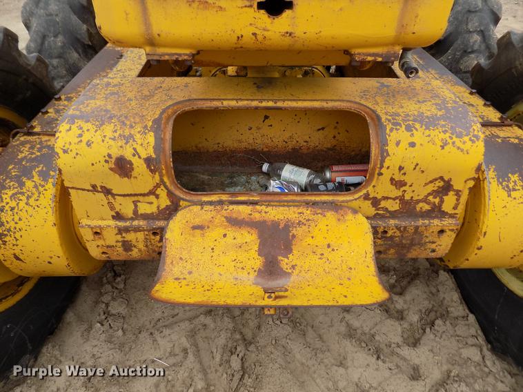 Caterpillar 12 rigid frame motor grader in Ulysses, KS | Item DF2993 ...