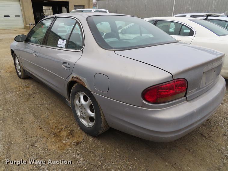 1999 Oldsmobile Intrigue in Holton, KS | Item DF7752 sold | Purple Wave