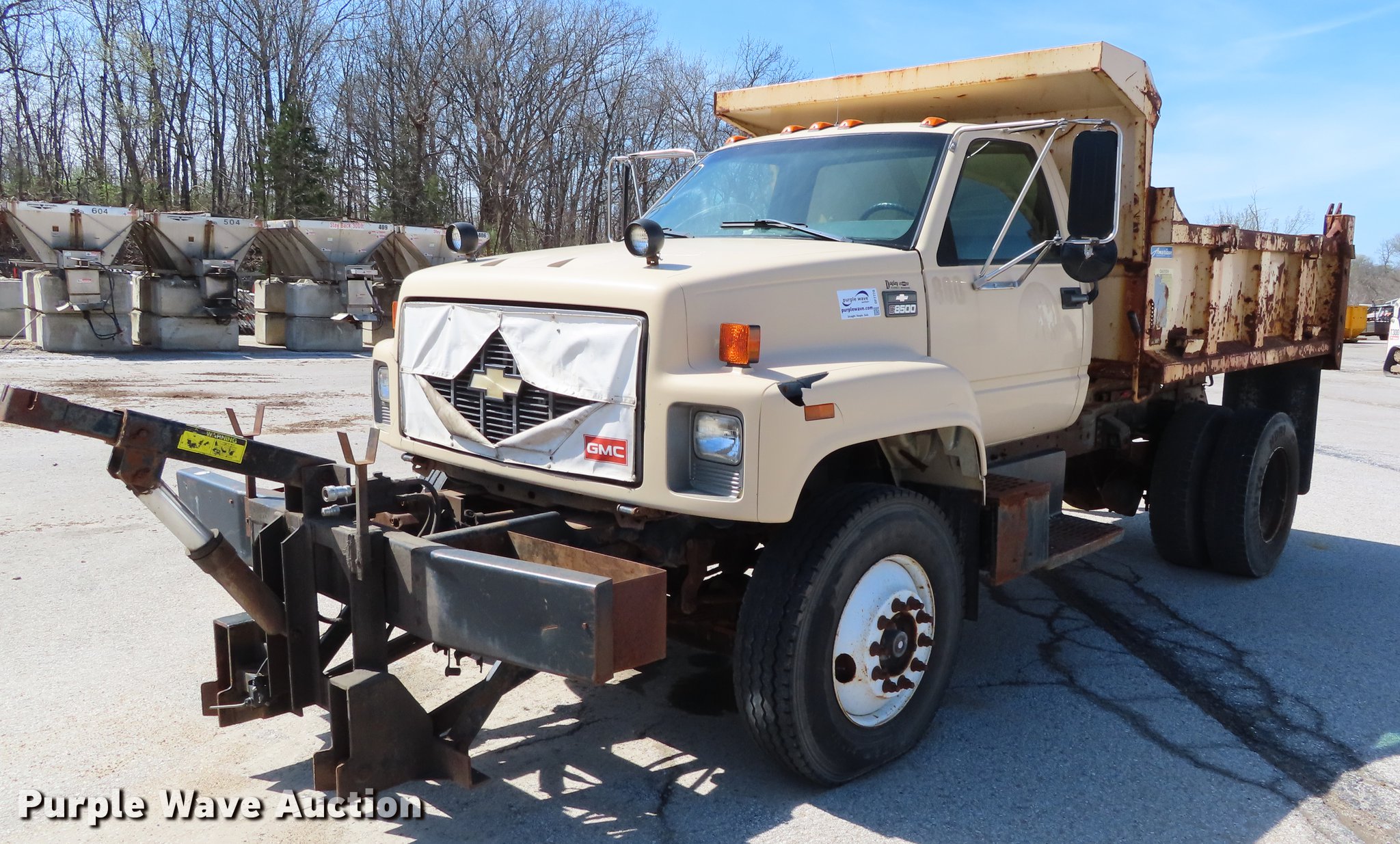 1999 Chevrolet C8500 dump truck in Kansas City, KS | Item DF7770 sold ...