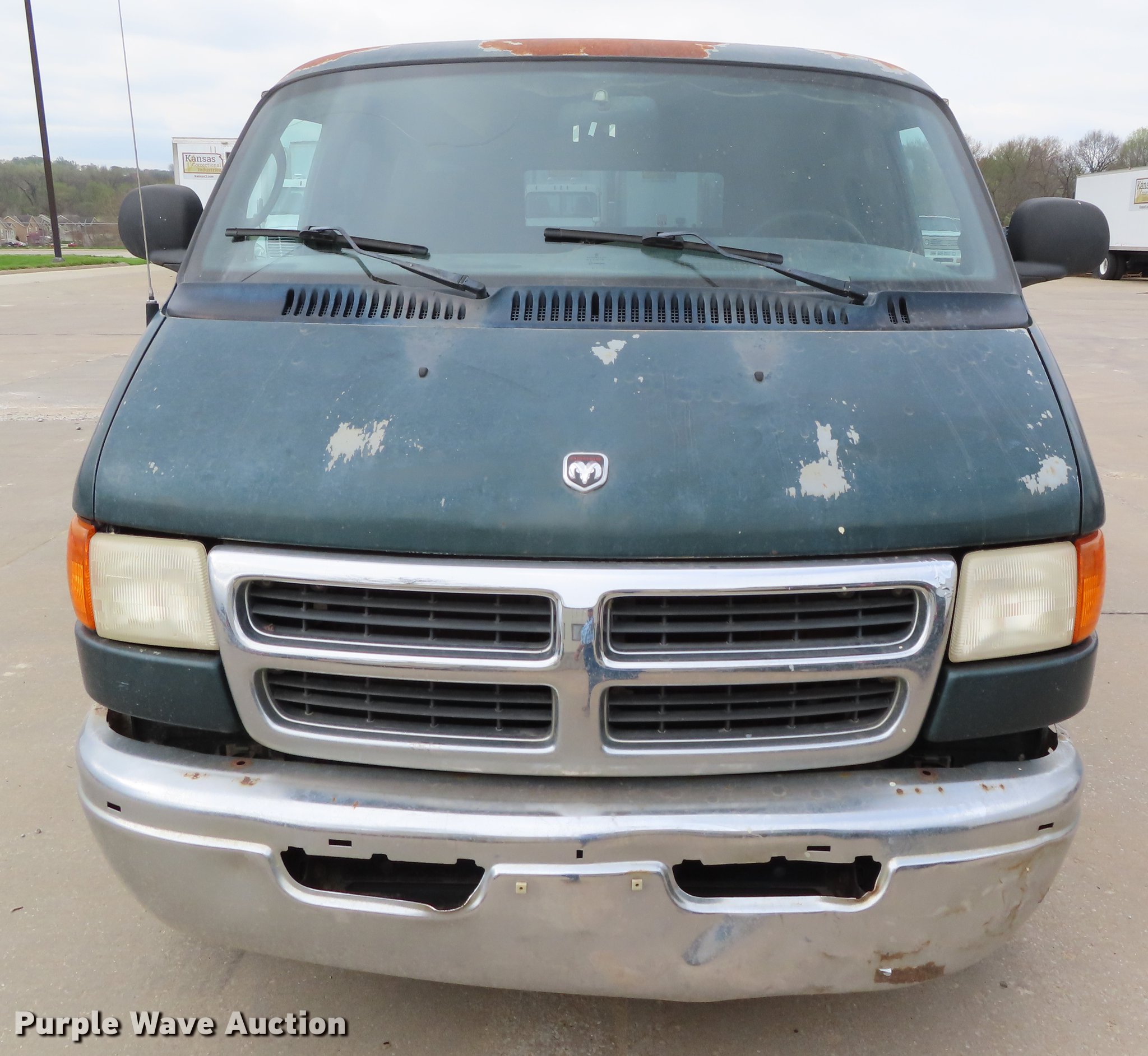 2001 Dodge Ram Wagon B2500 van in Lansing, KS | Item DI9480 sold ...