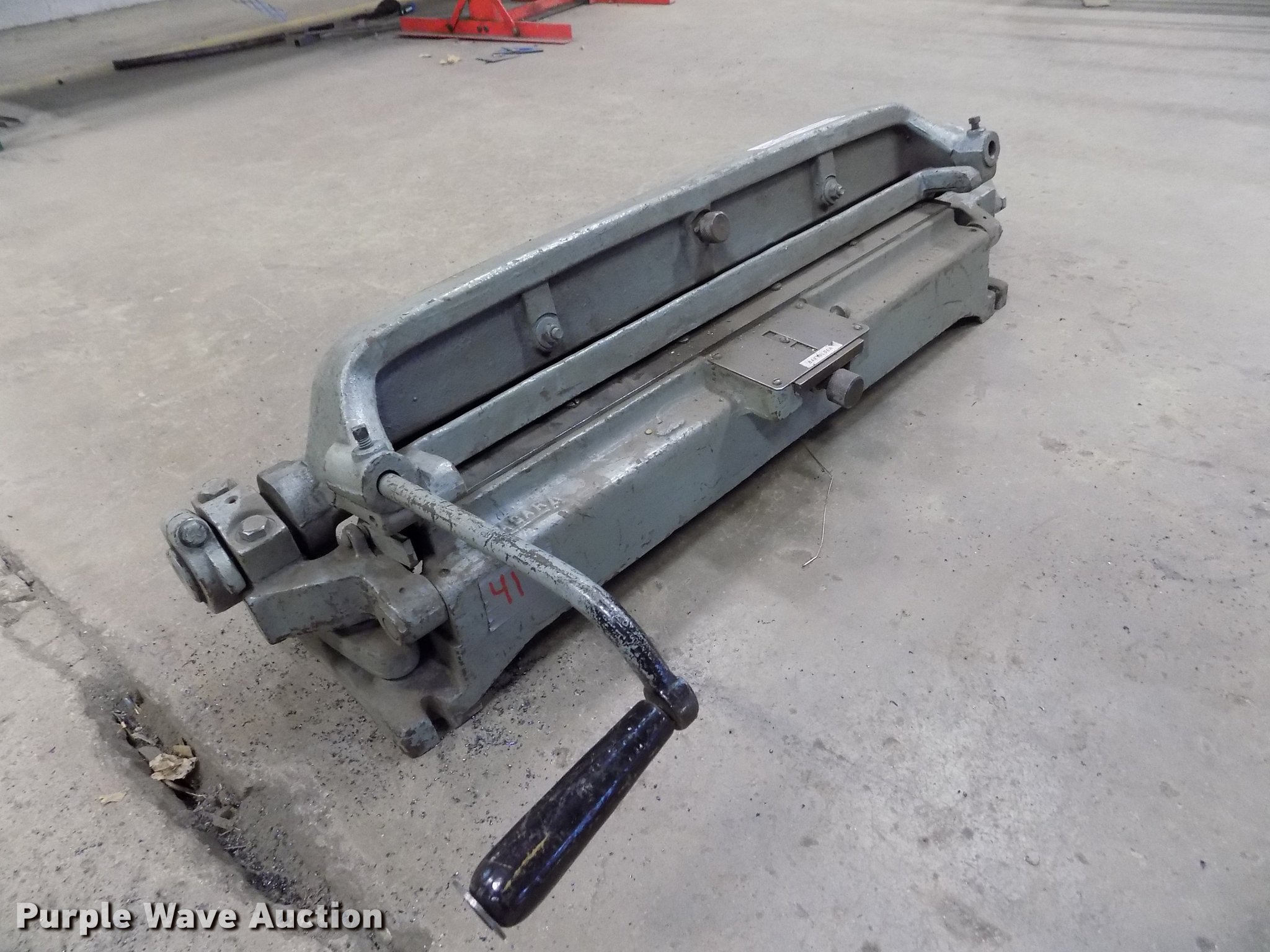 Niagara 3A bar folder in Concordia, KS | Item FA9678 sold | Purple Wave