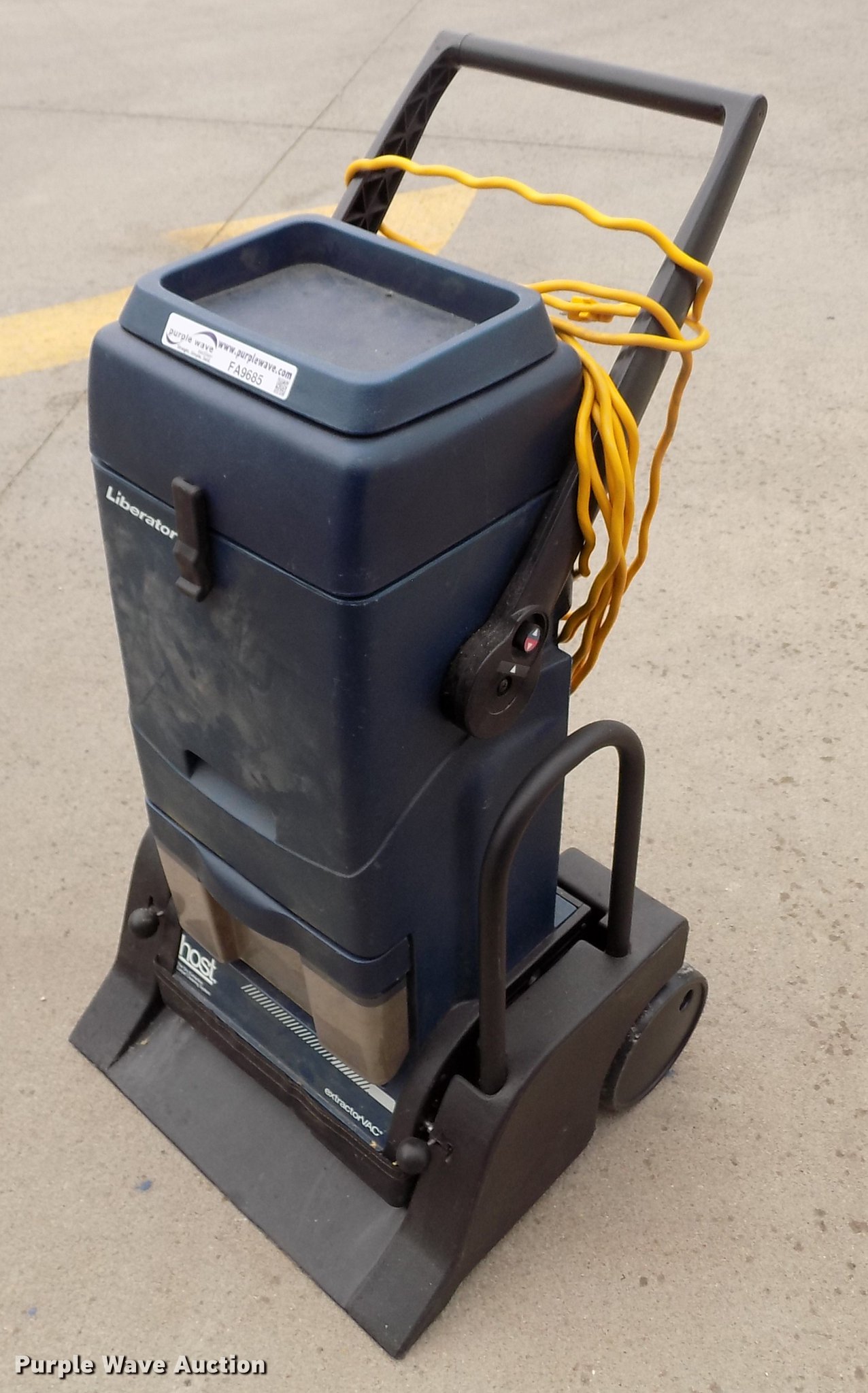 2011 Host Liberator dry carpet cleaner in Concordia, KS | Item FA9685 ...